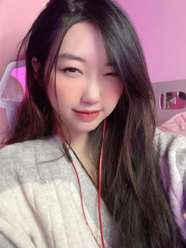 Người yêu cũ của Sena được donate 100 triệu từ 'một fan giấu tên'