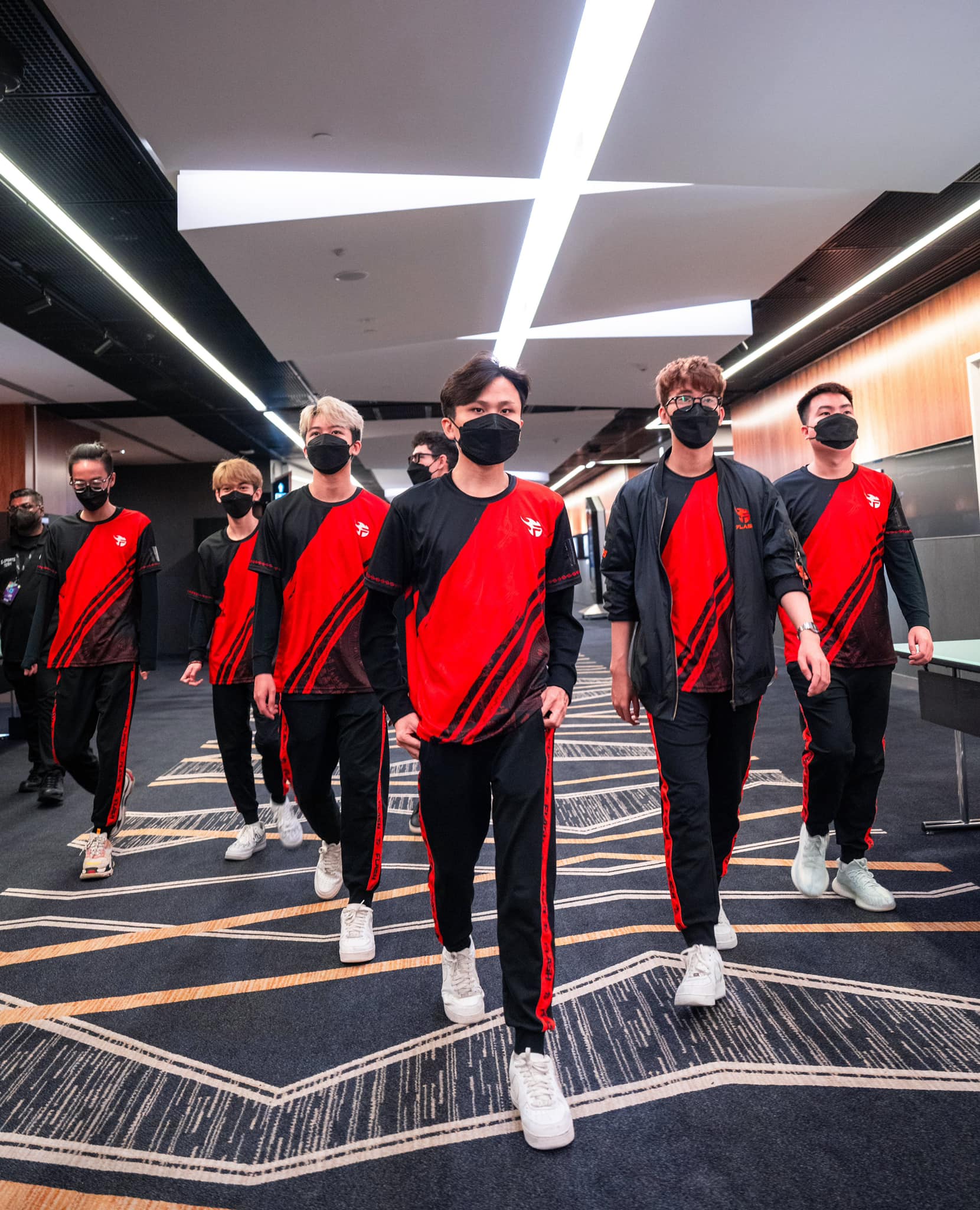 Team Flash: ‘Esports Trung Quốc là khu vực khắc nghiệt nhất thế giới’