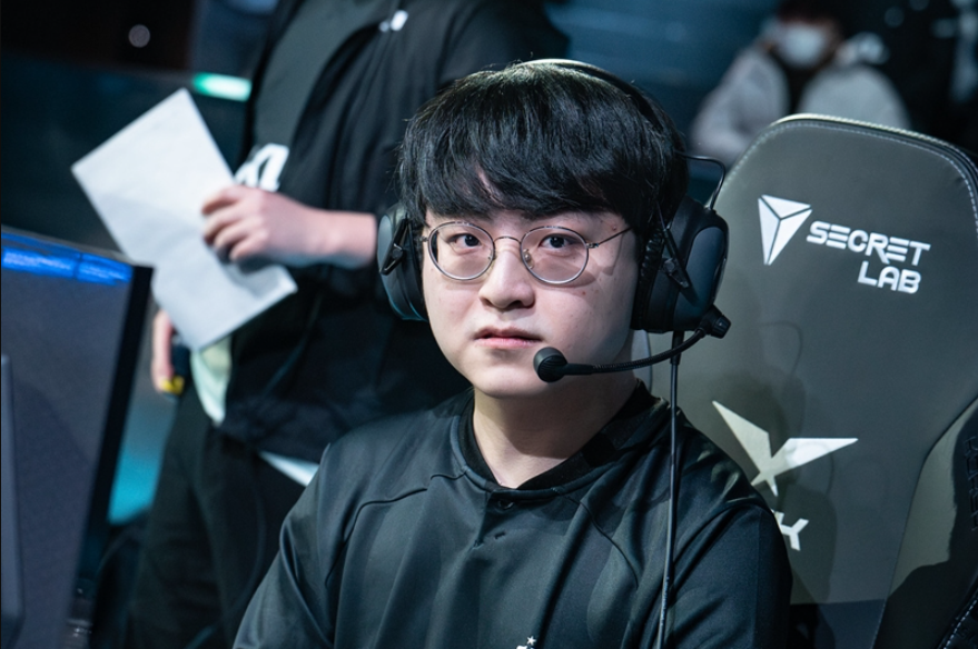 ShowMaker kể về trải nghiệm tồi tệ trong cặp Bo3 dài nhất lịch sử LCK