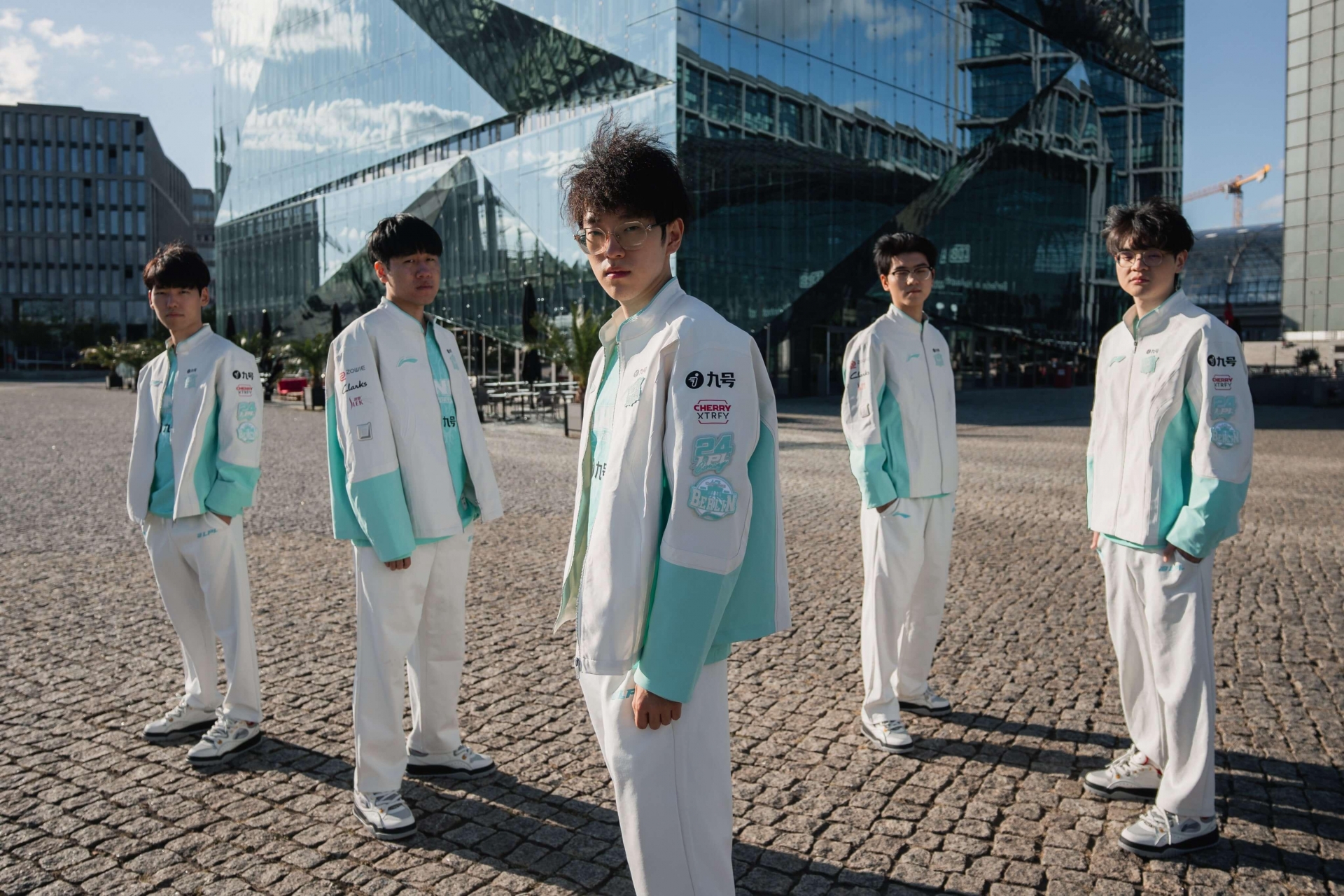 LNG vs WBG: Trận derby của khu vực LPL