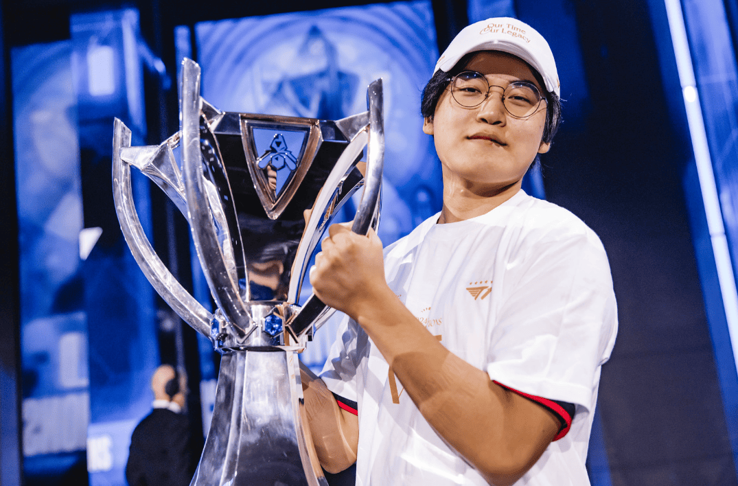 Gumayusi: 'T1 không thua LPL là nhờ đường dưới'