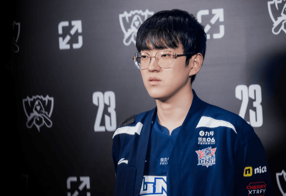 Scout là ai? Tiểu sử Scout - 'Vua nợ' LPL