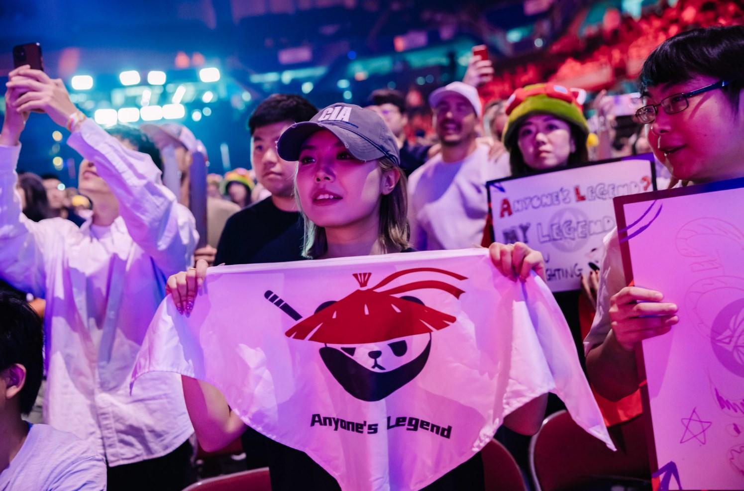 MSI 2025: AL đè bẹp BLG 3-0, gặp T1 tại chung kết nhánh thua