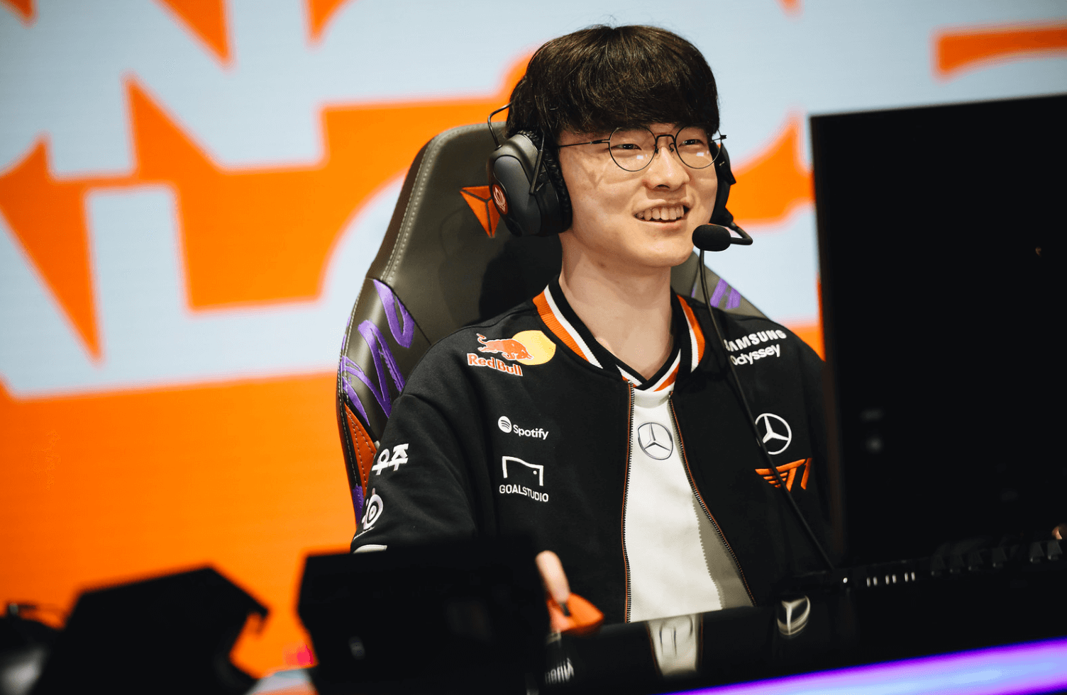 Đánh bại MKOI, T1 vào Bán Kết LOL EWC 2025