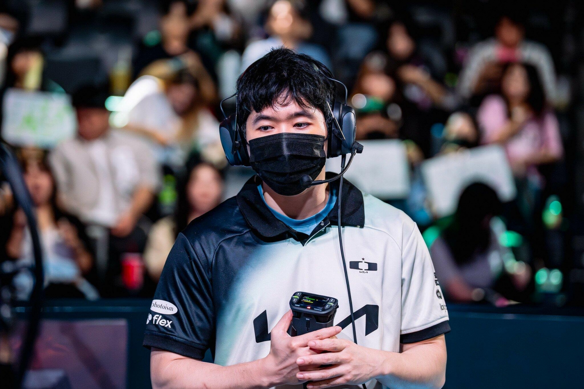 HLV cvMax thừa nhận DK khó thắng T1