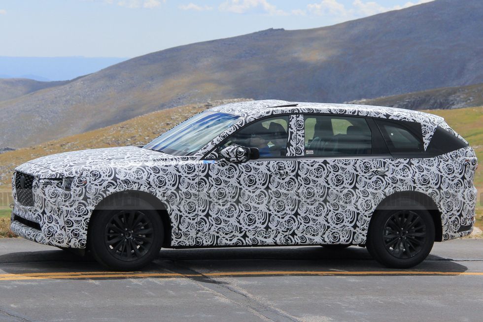 SUV lớn nhất của Mazda lộ diện trước ngày ra mắt, thiết kế ấn tượng