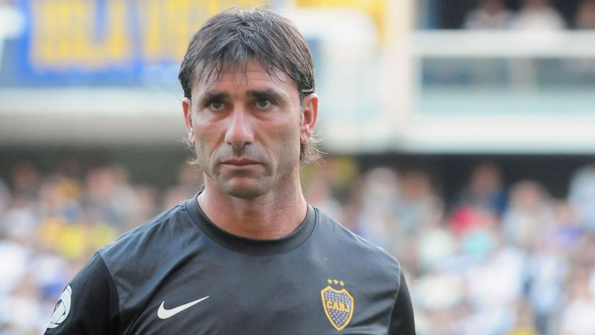 HLV Argentina từng là đồng đội Messi sắp cập bến đại gia V-League