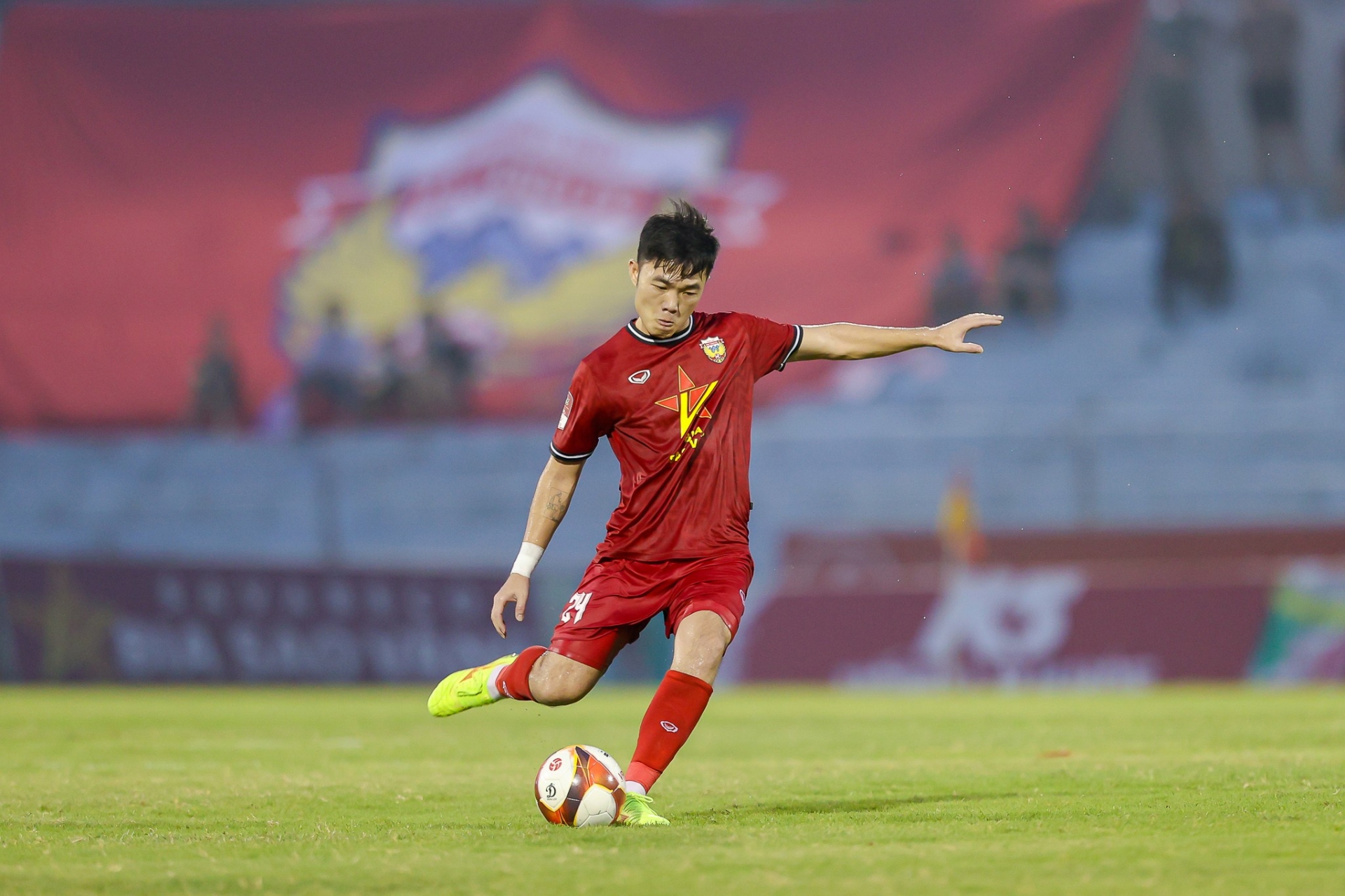 HLV Popov mua hụt Xuân Trường