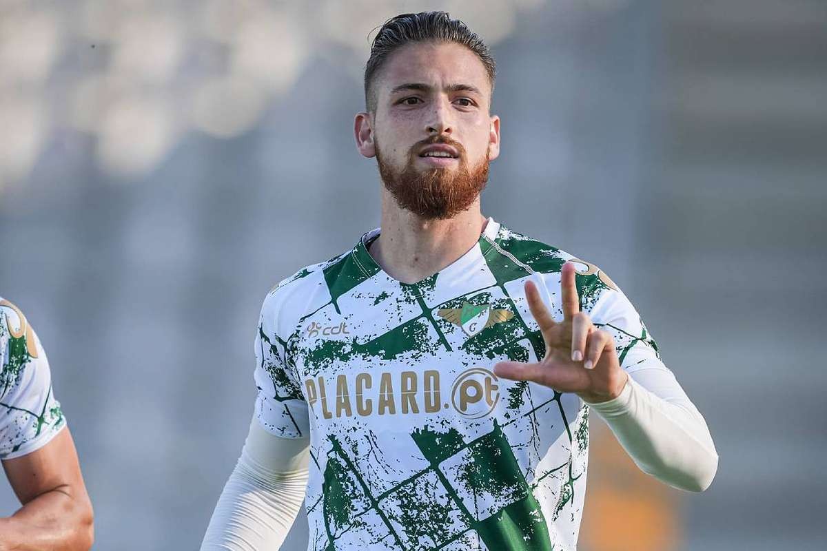 Cựu tuyển thủ Brazil gia nhập CAHN