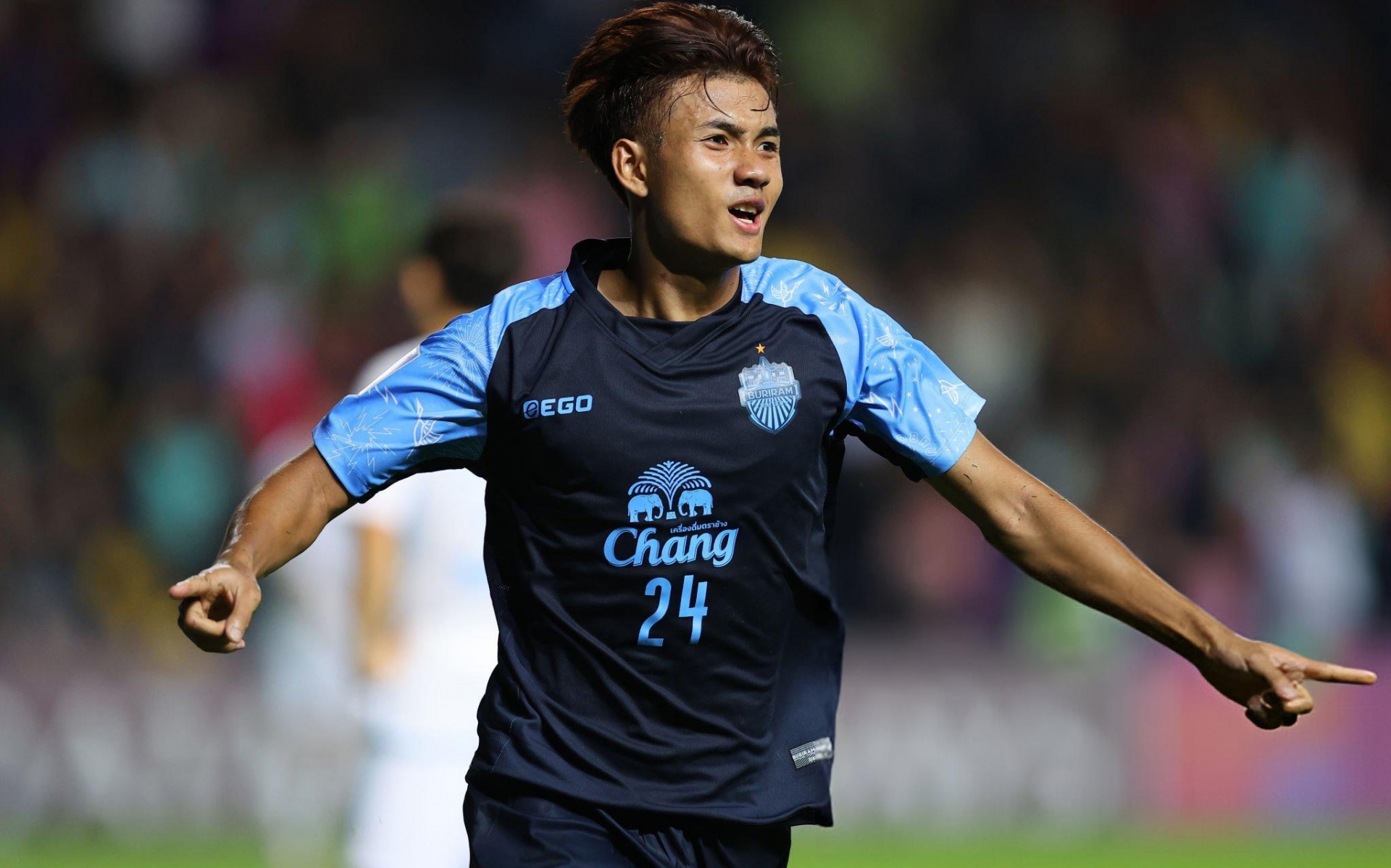 Suphanat tạo lịch sử cho bóng đá Thái Lan ở Cúp C1 Châu Á