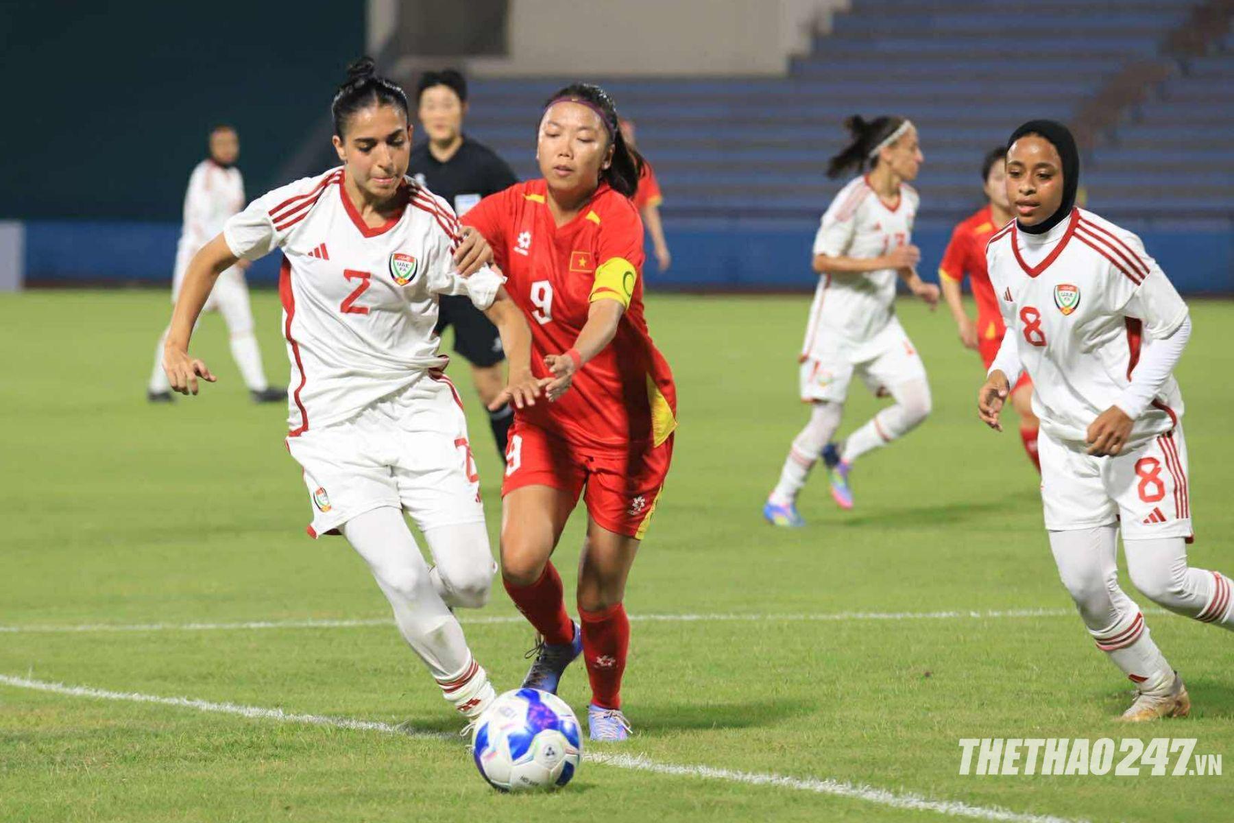 HLV Mai Đức Chung: 'Huỳnh Như lớn tuổi rồi nhưng không nên chê trách'