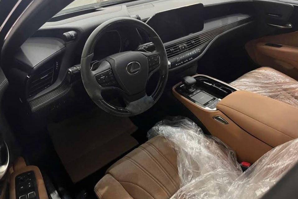Bất ngờ mức khấu hao hơn 2 tỷ đồng của Lexus LS 500 2022 chưa kịp qua sử dụng