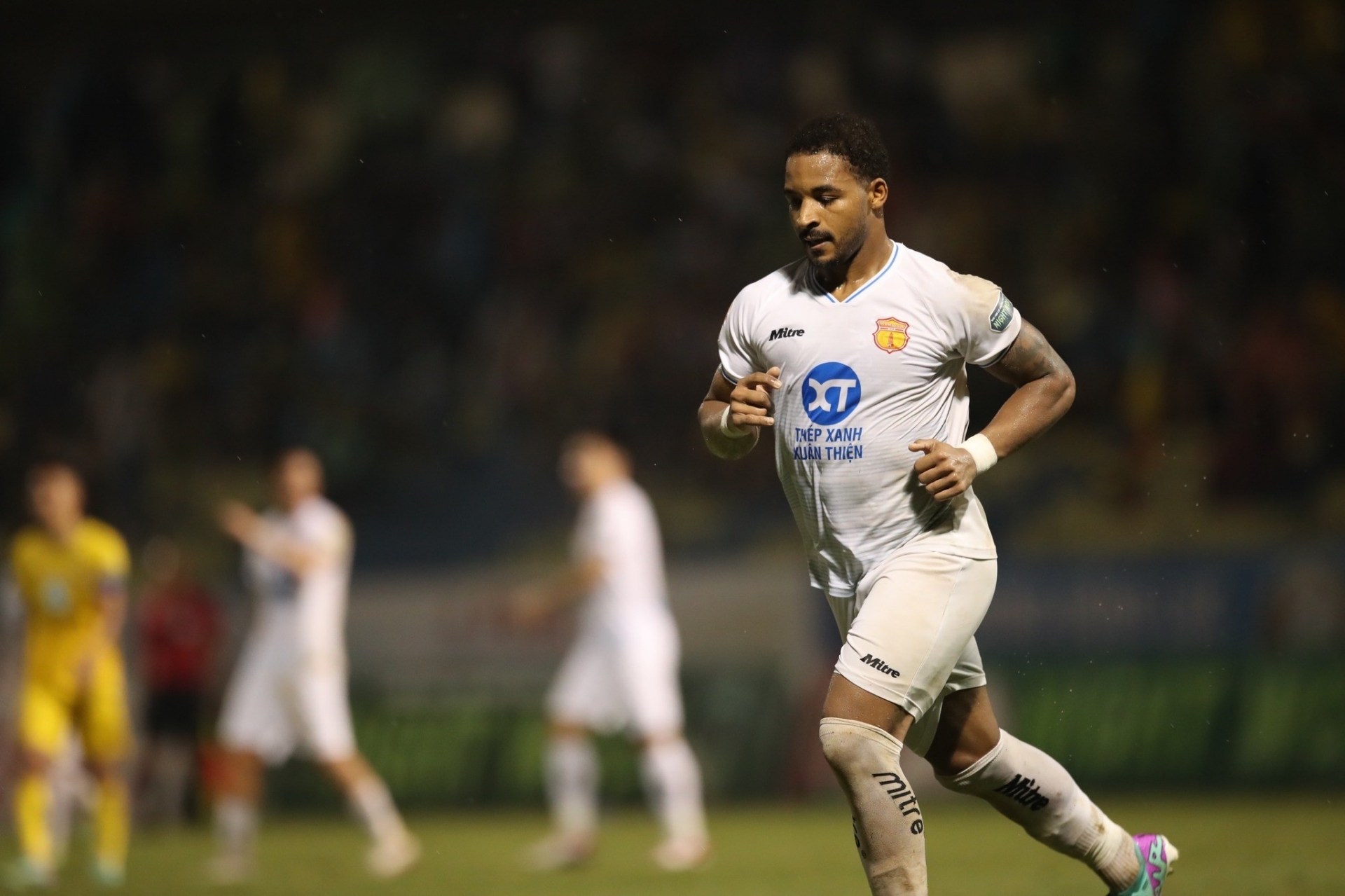 Rafaelson chính thức đi vào lịch sử bóng đá Việt Nam