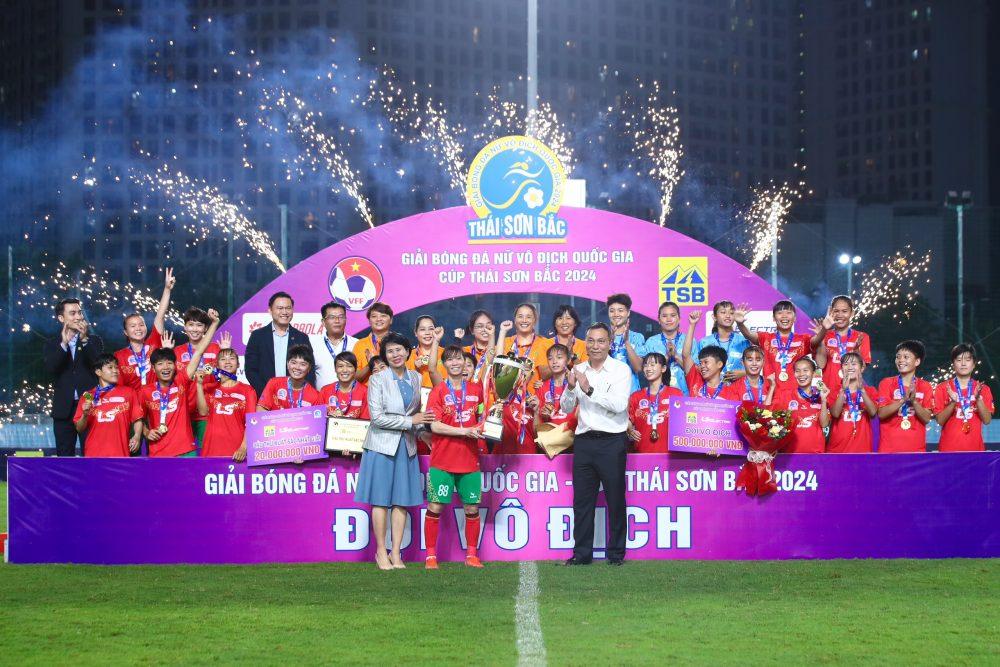Quả bóng Vàng nữ Việt Nam 2024: Cái kết đẹp cho Thùy Trang