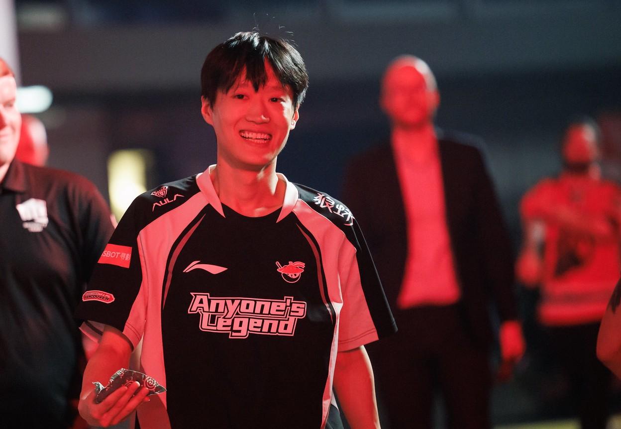 Thực hư chuyện AL Shanks ‘đá xoáy’ Faker