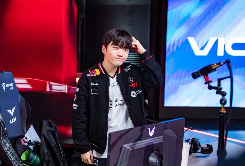 T1 Keria: 'Faker luôn là nguồn động lực lớn cho tôi'