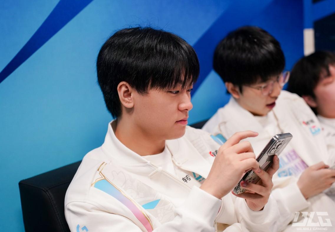 Nội bộ BLG cực loạn sau khi thua IG, người Đi rừng mới trở thành 'vật tế thần'