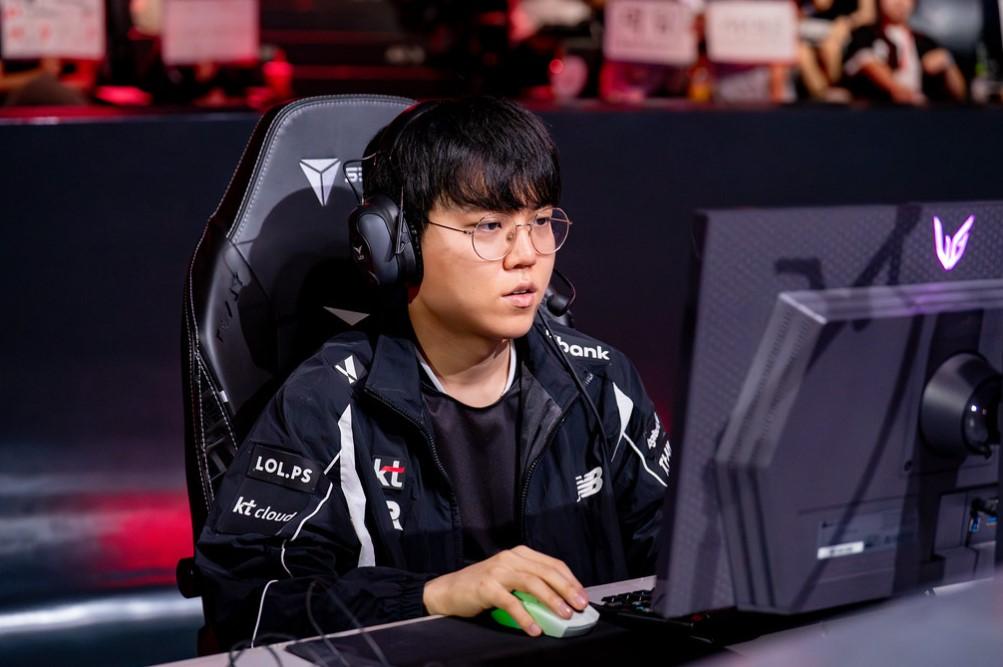 KT Cuzz: 'Chúng tôi chiến thắng vì đã thay đổi, còn T1 thì không'