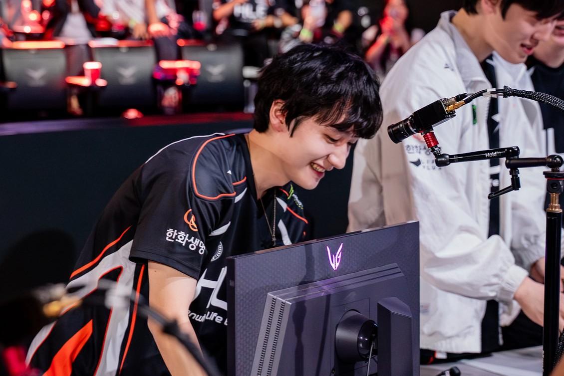 HLE Peanut xác nhận sắp giải nghệ, kích hoạt 'bùa lợi Last Dance' trước thềm CKTG 2025