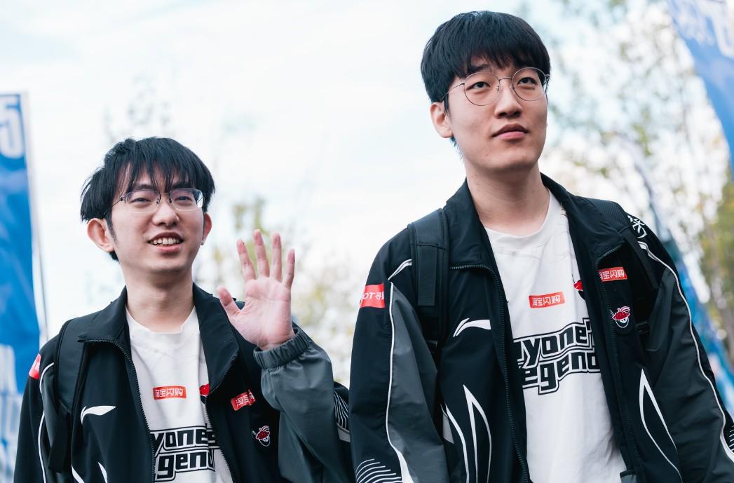 Link xem trực tiếp CKTG LOL hôm nay 31/10: AL vs T1