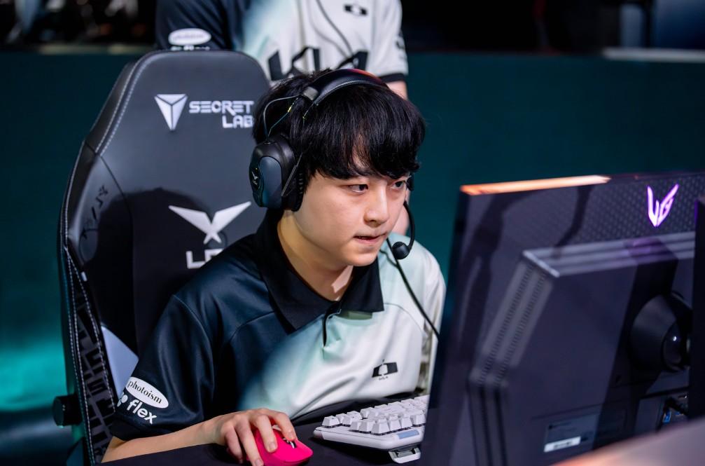 DK nổ siêu drama nội bộ sau mùa giải bết bát, ShowMaker lại trở thành tâm điểm