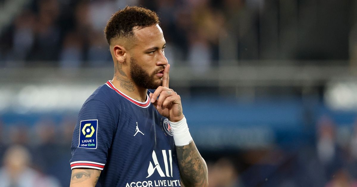 Neymar quá 'cao tay', tung chiêu độc khiến PSG muốn bán không xong