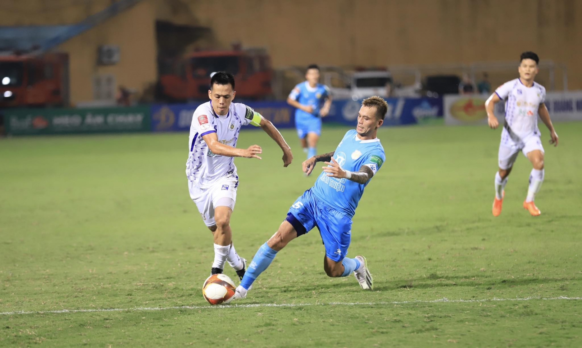 Nam Định thiệt quân nặng nề trận gặp CLB CAHN