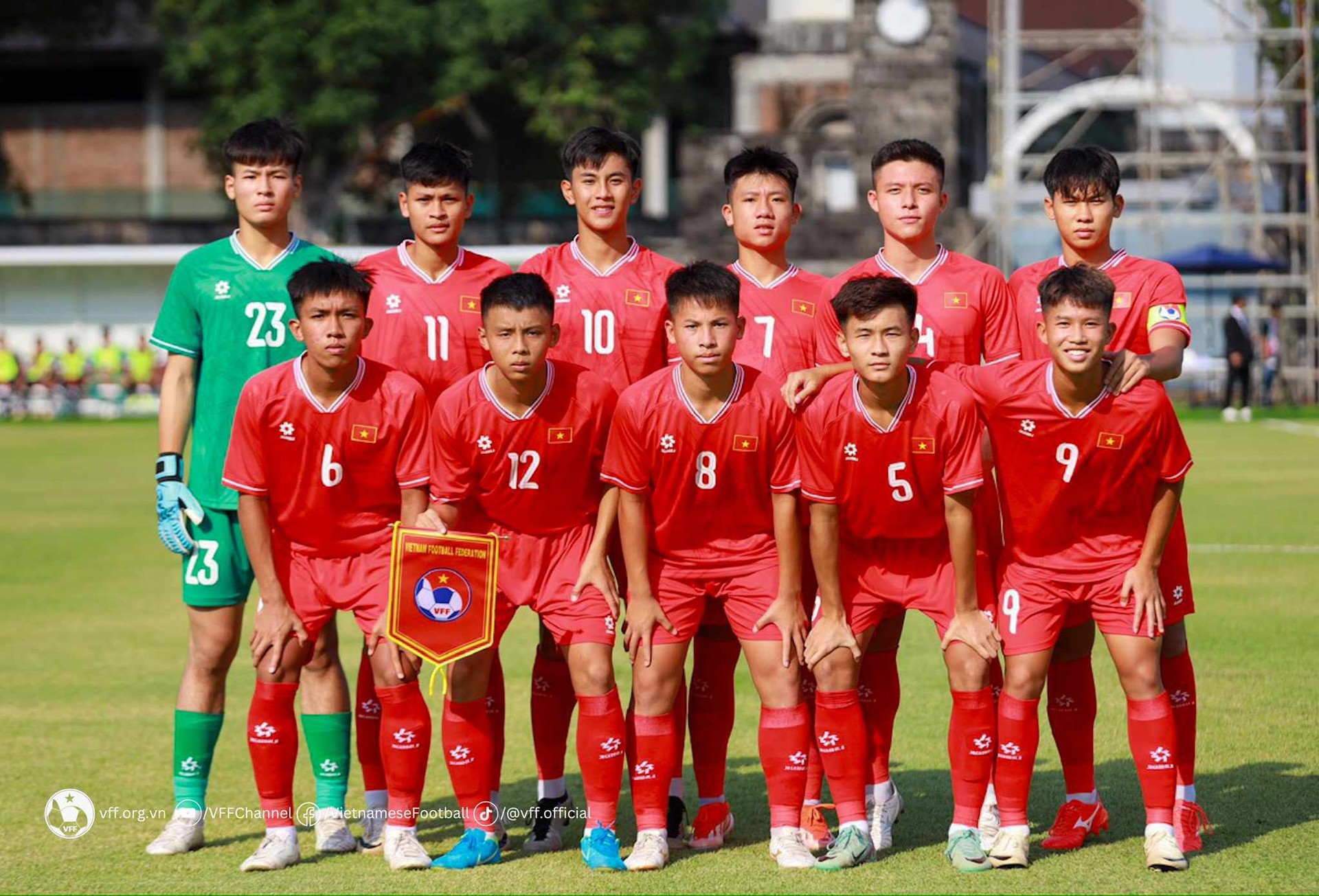 U16 Việt Nam giao hữu đội bóng số 1 châu Á ở Trung Quốc
