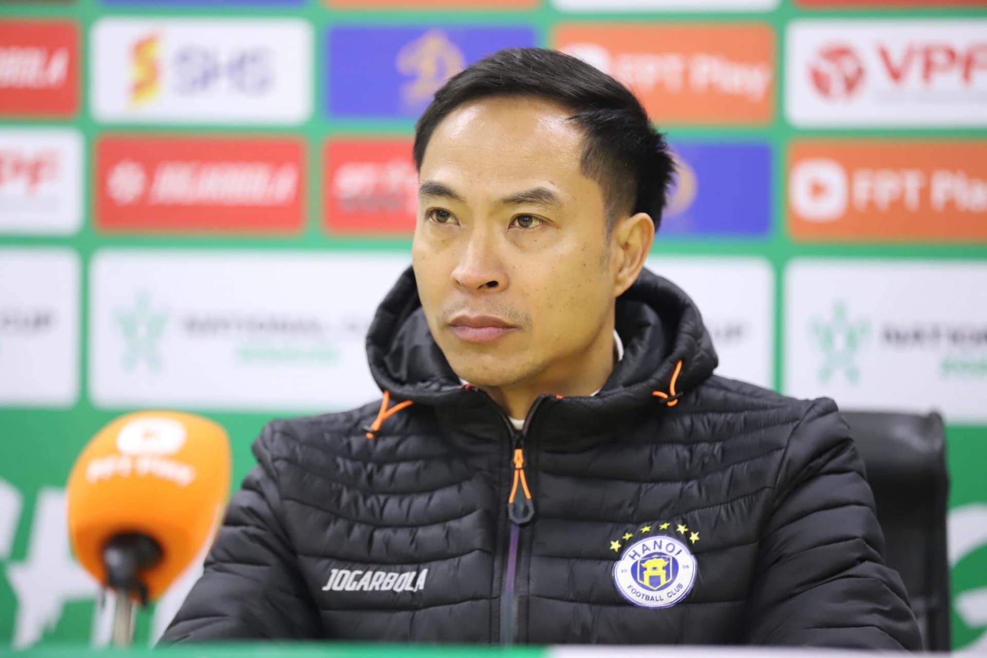 HLV Hà Nội FC lên tiếng về khả năng bị Shin Tae Yong thay thế