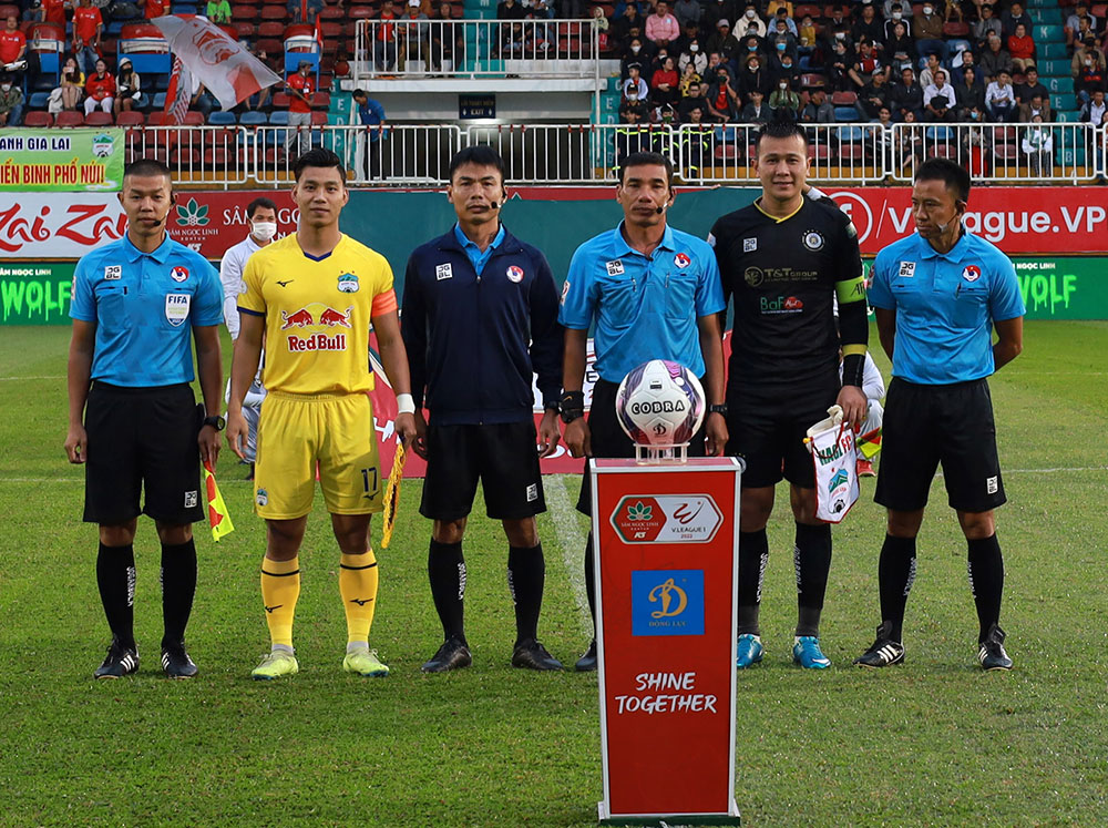 VFF 'mở đường' cho trọng tài Việt Nam điều hành ở nước ngoài