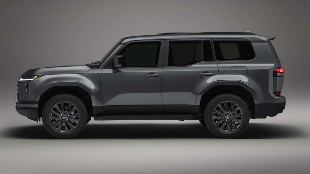 Lexus GX thế hệ mới trình làng, bề ngoài vuông vức như Land Rover Defender