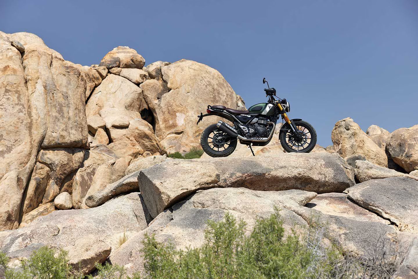 Chiêm ngưỡng vẻ đẹp hút hồn của hai mẫu mô tô Triumph Speed 400 và ...