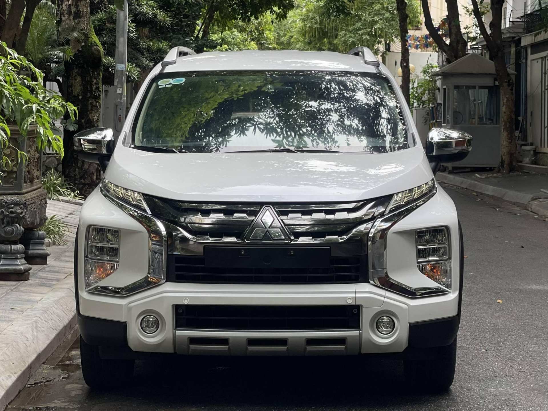 Mitsubishi Xpander Cross 2020 xuống giá ngỡ ngàng sau 4 năm lăn bánh
