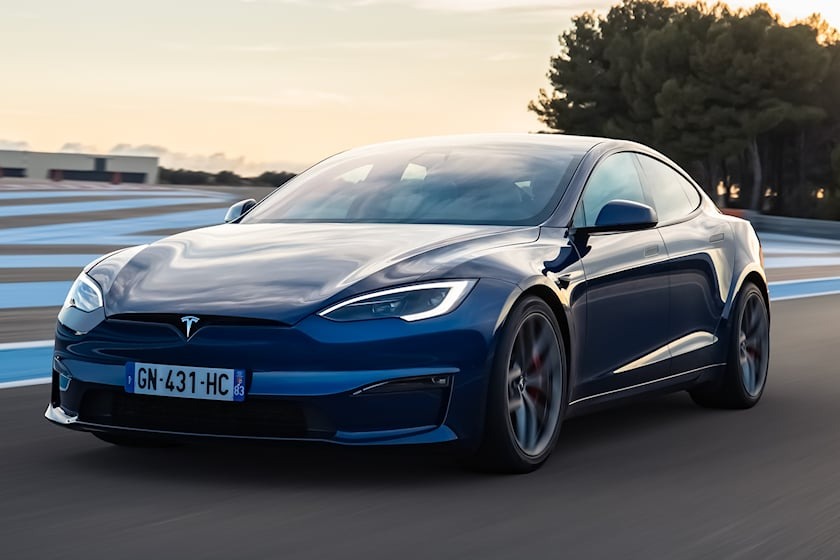 BÁO ĐỘNG về số vụ tai nạn do hệ thống lái tự động của Tesla