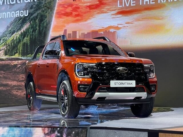 Ford Ranger Stormtrak sắp về Việt Nam tháng sau, thay thế bản Wildtrak?
