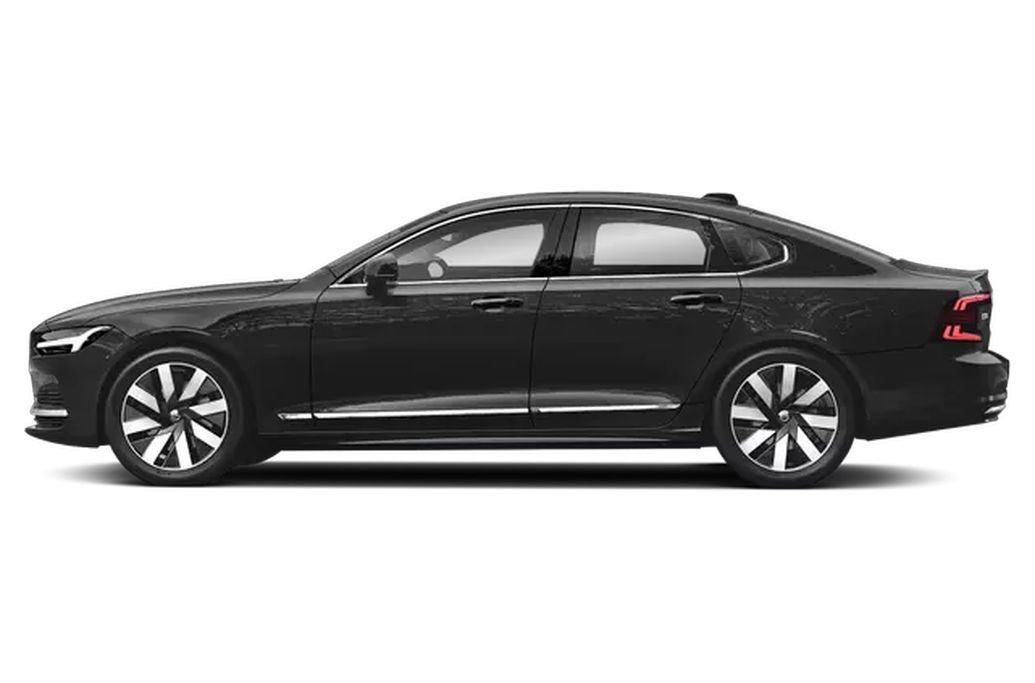 Volvo S90 bản tiết kiệm xăng nhận đặt cọc tại Việt Nam, giá dự kiến ...
