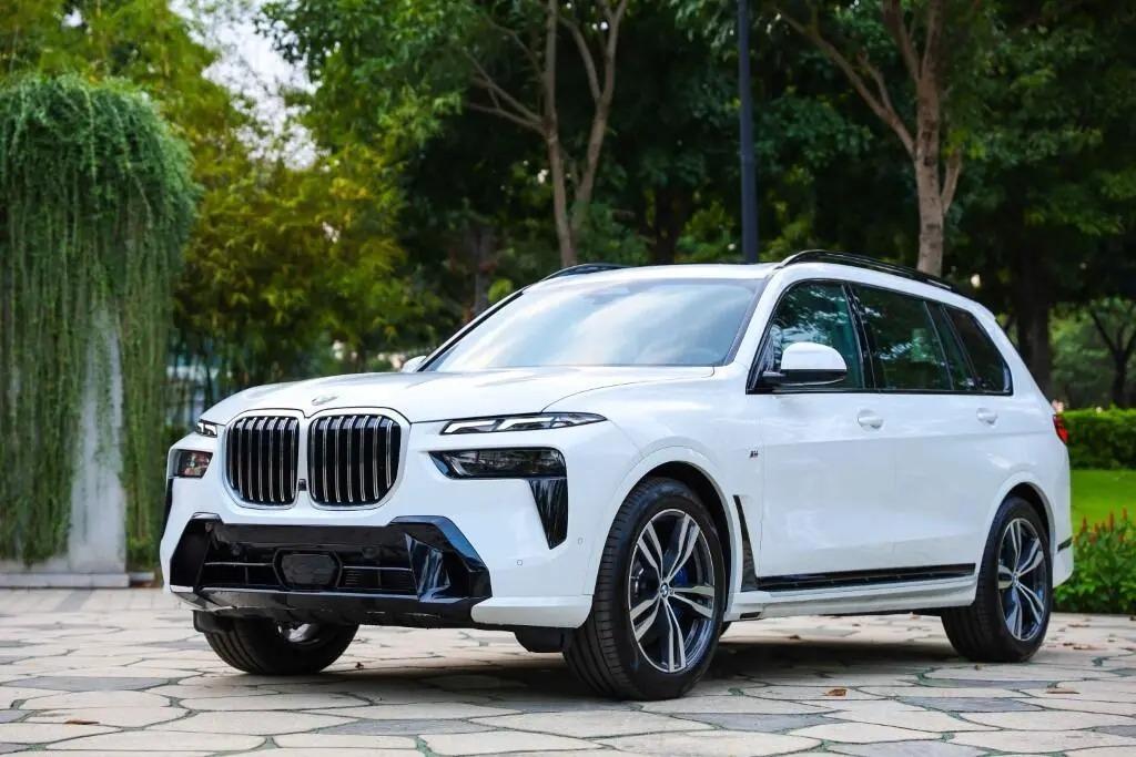 Rộ tin BMW X7 bản nâng cấp trang bị có thể về Việt Nam vào tháng 10 năm nay?