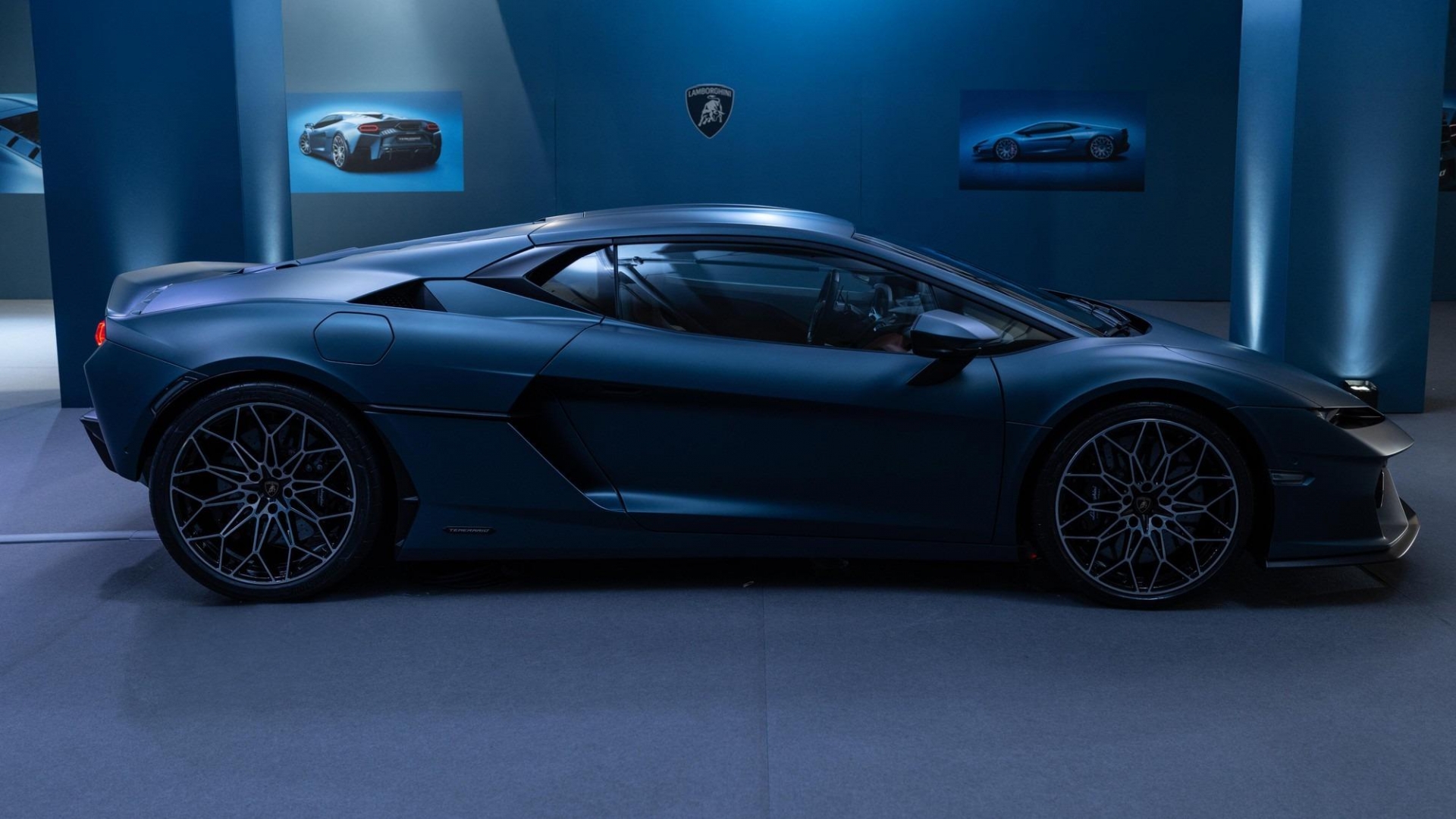 Siêu xe hybrid Lamborghini Temerario nhận đặt hàng tại Việt Nam, giá ...
