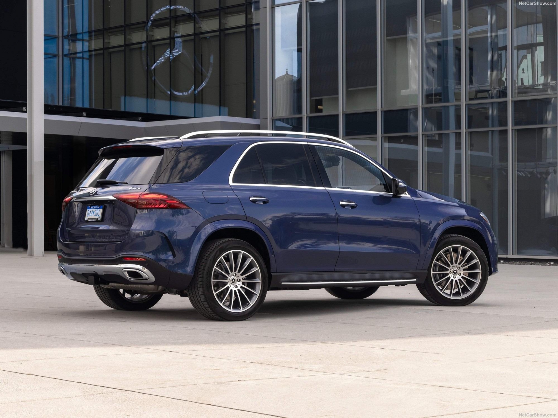 PHEV hạng sang Mercedes-Benz GLE 400e chốt giá 4,669 tỷ đồng tại Việt ...