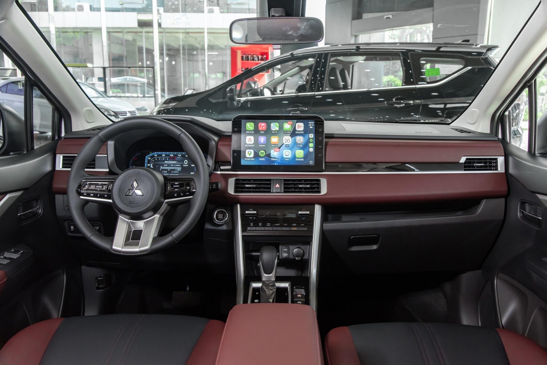 Cán mốc 15.000 xe sau 10 tháng, Mitsubishi Xpander gần như nắm chắc danh hiệu MPV bán chạy nhất 2025