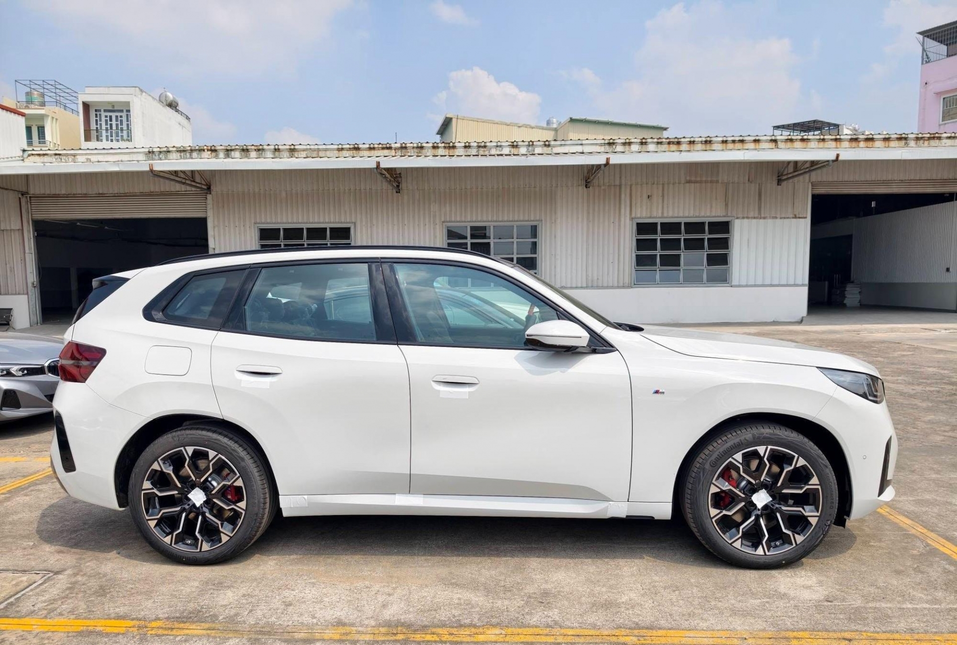Cận cảnh BMW X3 30 M Sport Pro tại đại lý Việt: Giá 2,899 tỷ đồng, cạnh ...