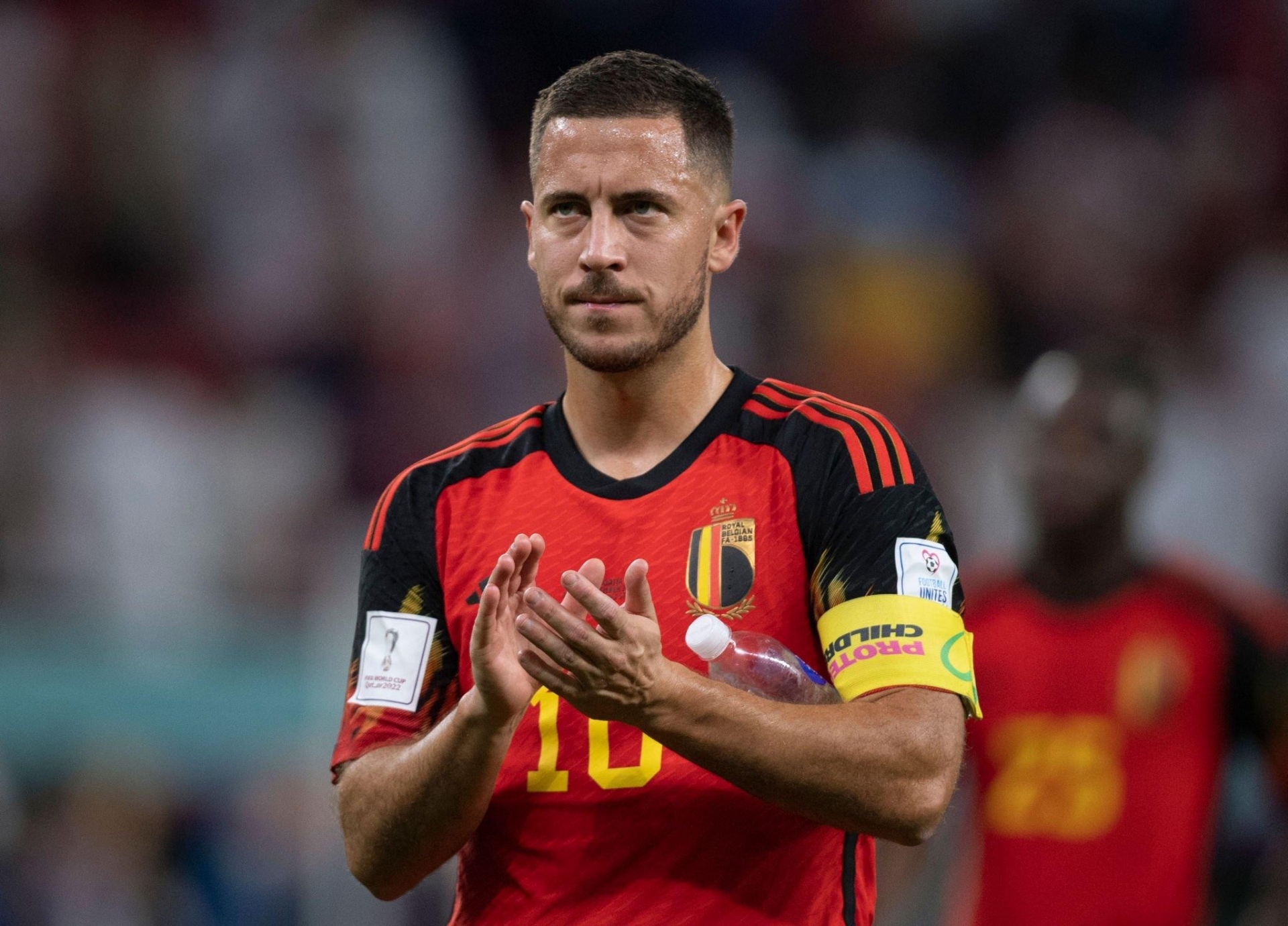 Eden Hazard chính thức tuyên bố giải nghệ
