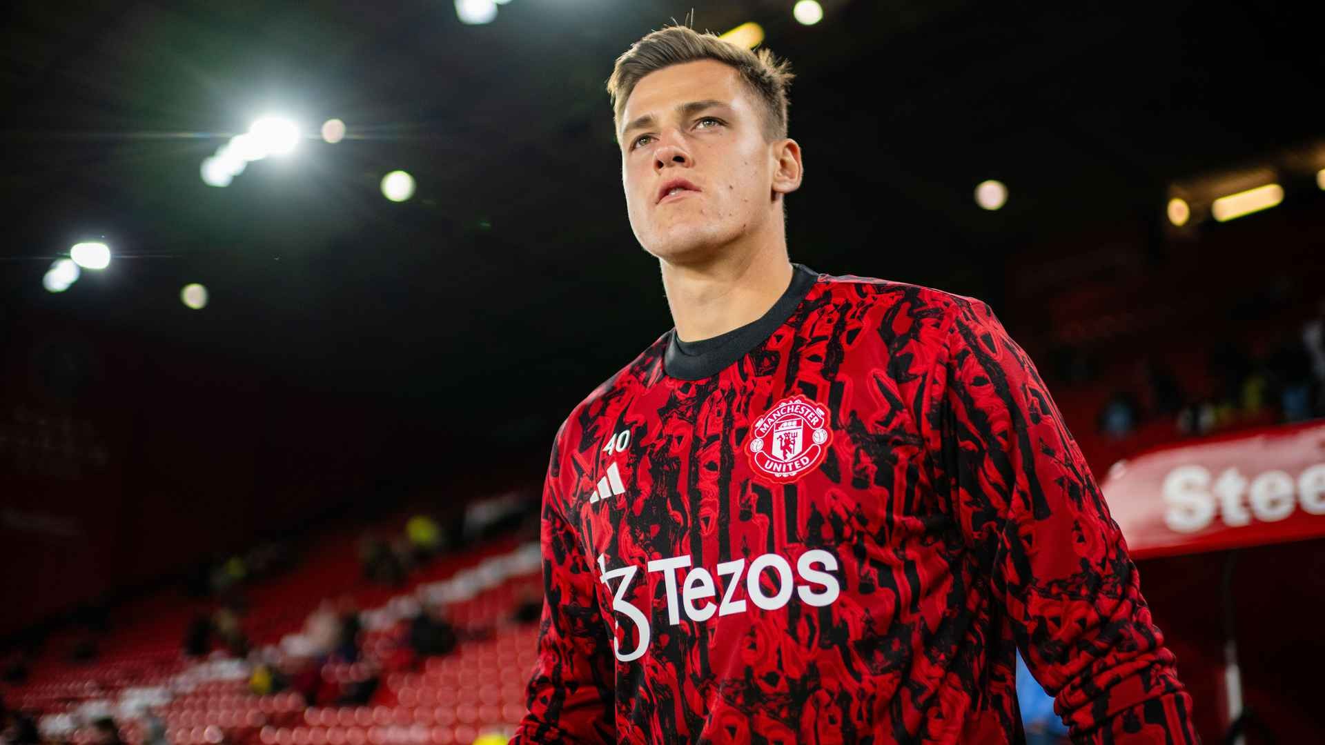 Đã xong! MU chính thức ký hợp đồng với nhà vô địch