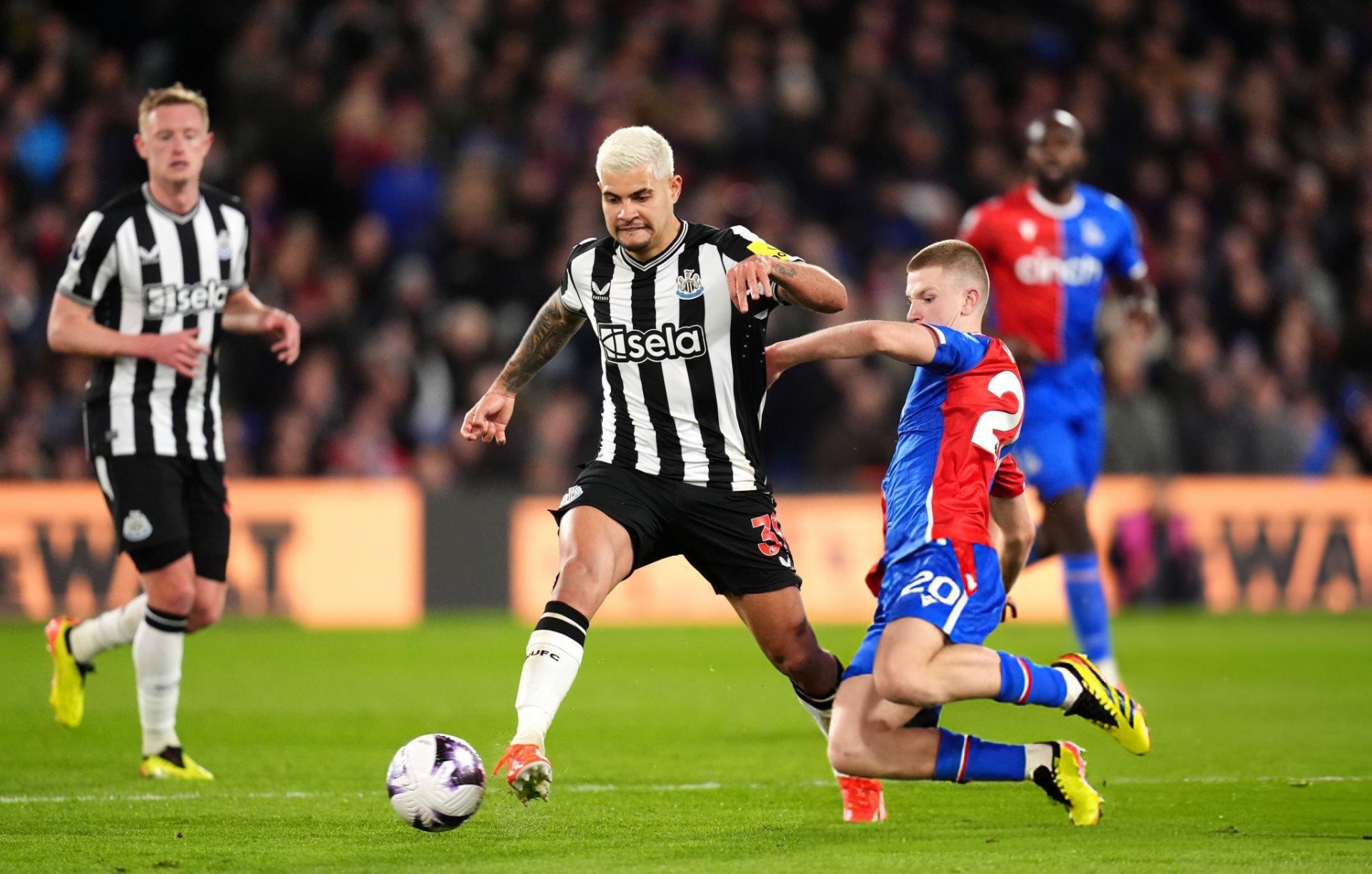 Tin chuyển nhượng 24/4: MU ký hợp đồng Bruno; Real nhắm hậu vệ được săn ...