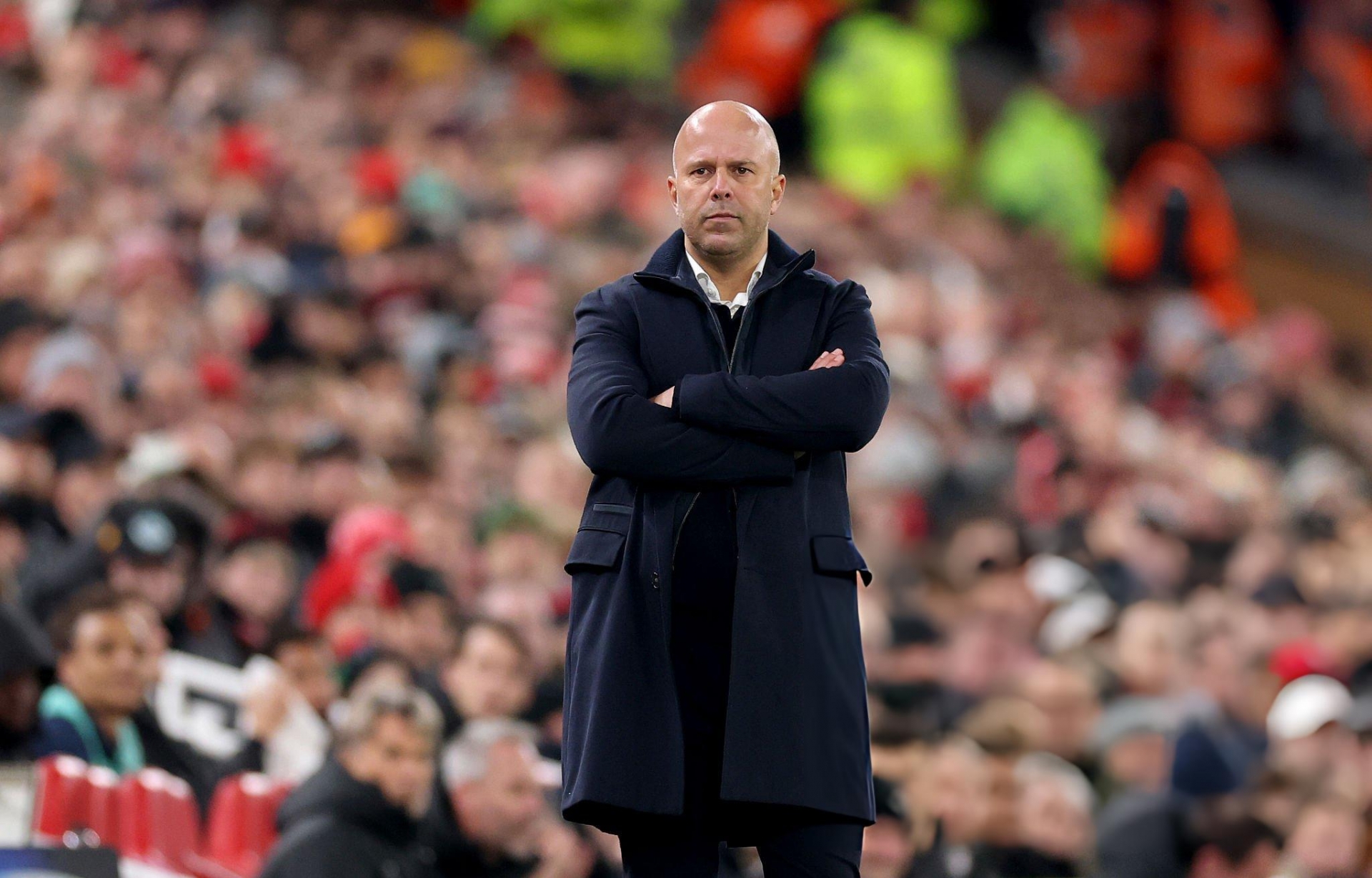 Arne Slot nhận thông báo 'khẩn' từ lãnh đạo Liverpool