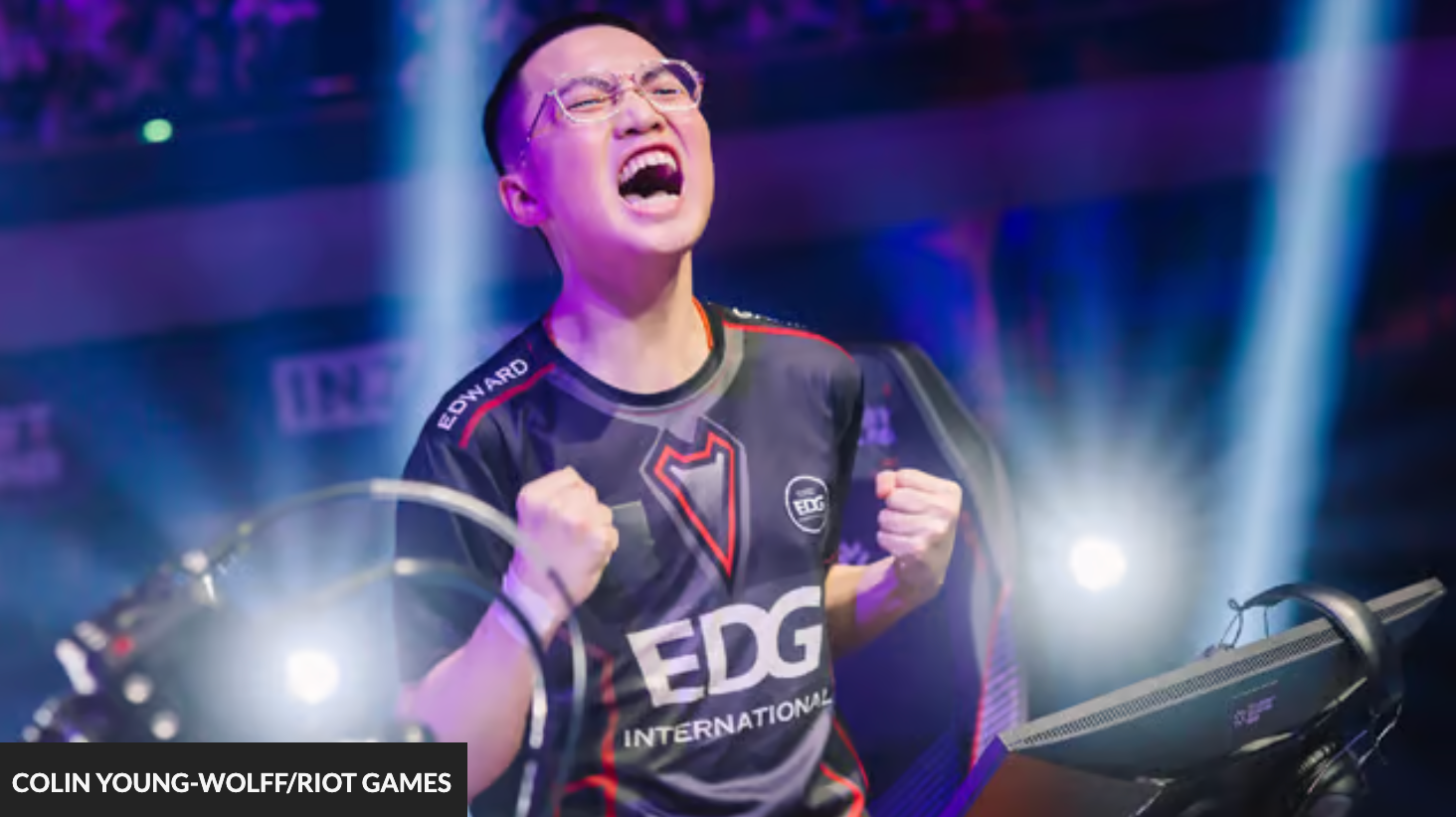 EDG hạ gục NAVI, chấm dứt chuỗi trận không thắng của Valorant Trung Quốc