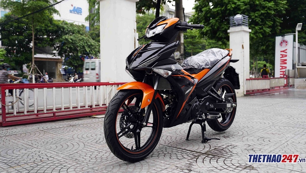 Giá Yamaha Exciter 150 giảm 'sốc' 5 triệu đồng, đe nẹt Winner X