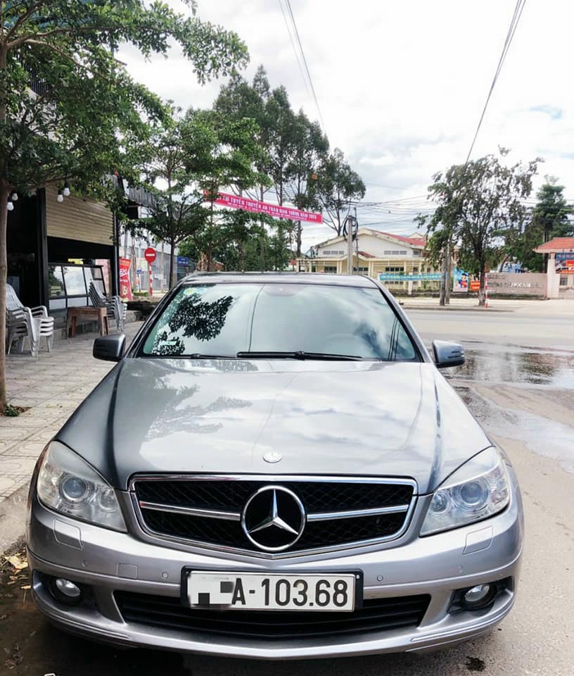 Xe 'Mẹc' biển số cực chất rao bán với giá rẻ như cho