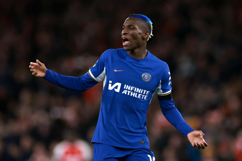 Nicolas Jackson chính thức xuống tóc, đổi vận hóa Drogba?