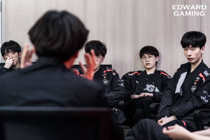 Kết quả LPL ngày 11/04: Chung kết nhánh thua EDG vs BLG